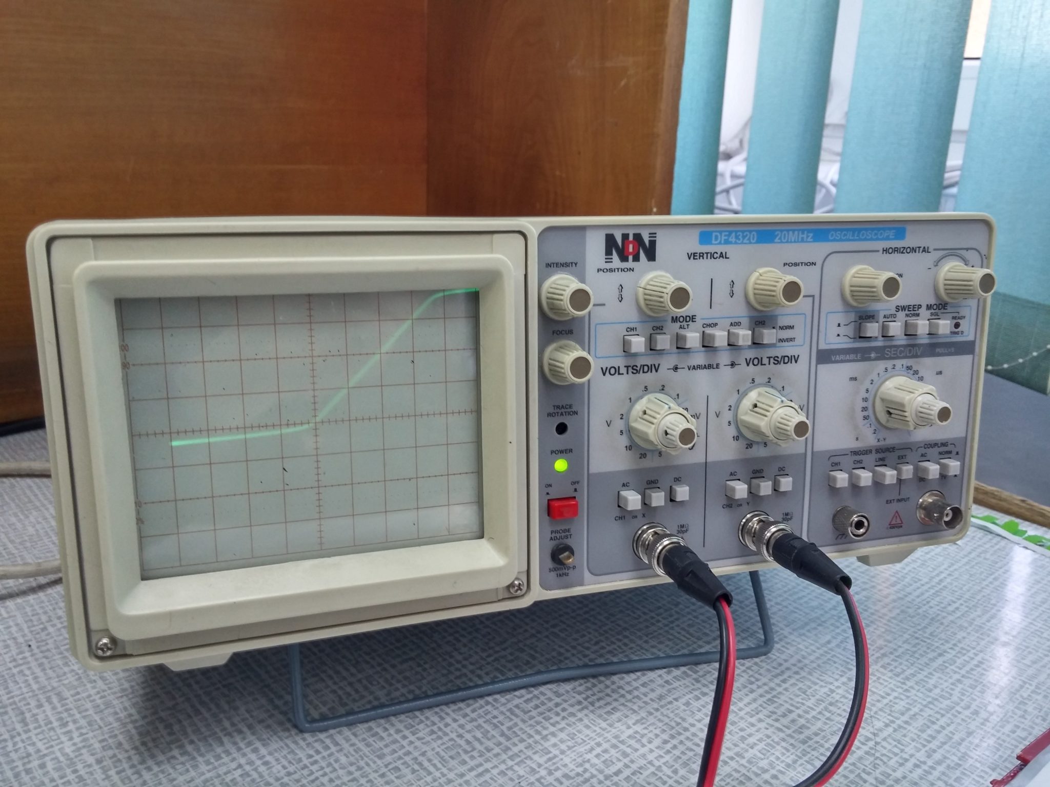 How does an oscilloscope work? - Botland